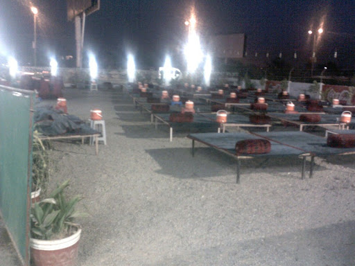 Karachi Food Reviews Travel & More...: Eating Out : (New) Shaheen ...